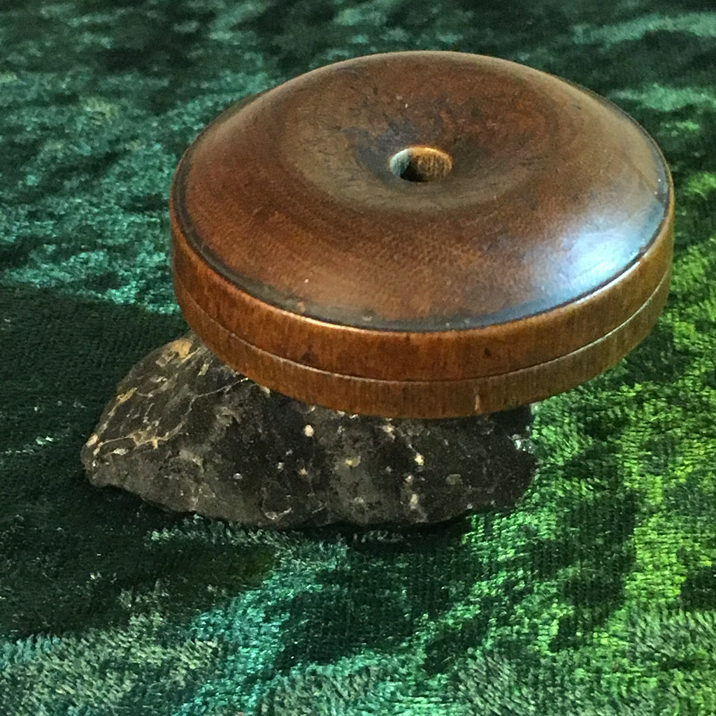 Zero Stock-Antique Scaphe Dial and Compass from Edo Period Japan ...