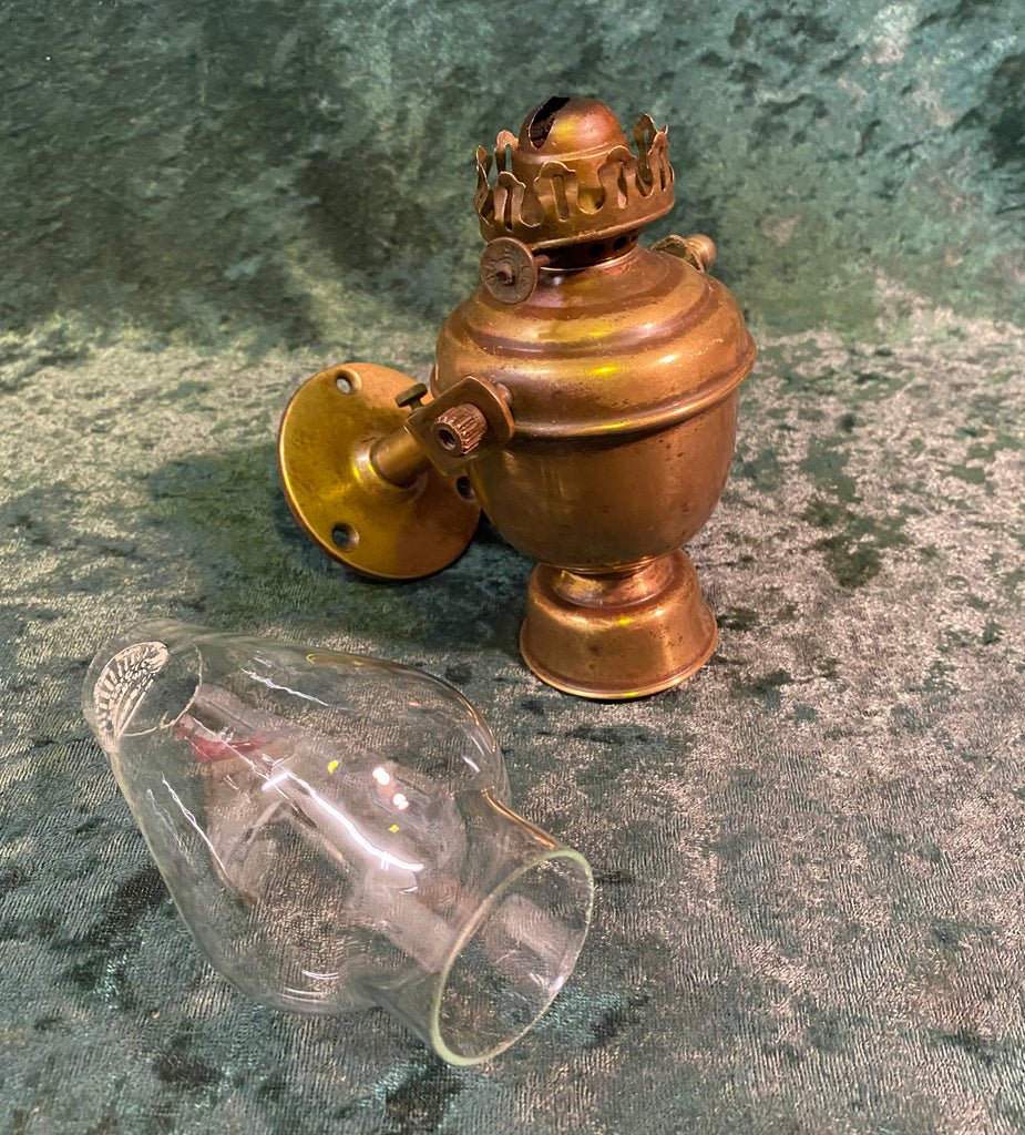 Zero Stock-Antique Ship’s Gimbaled Oil Lamp Made in England – Explorer ...