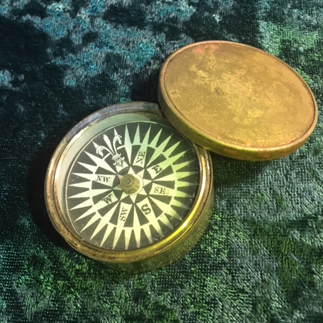 ZERO STOCK-ANTIQUE SMALL NAUTICAL FLOATING CARD COMPASS – Explorer Antiques